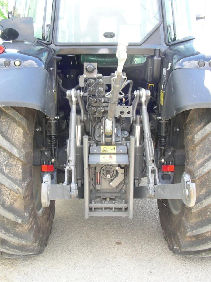 Massey Ferguson MF 5713 S Next Edition - L'Informatore Agrario