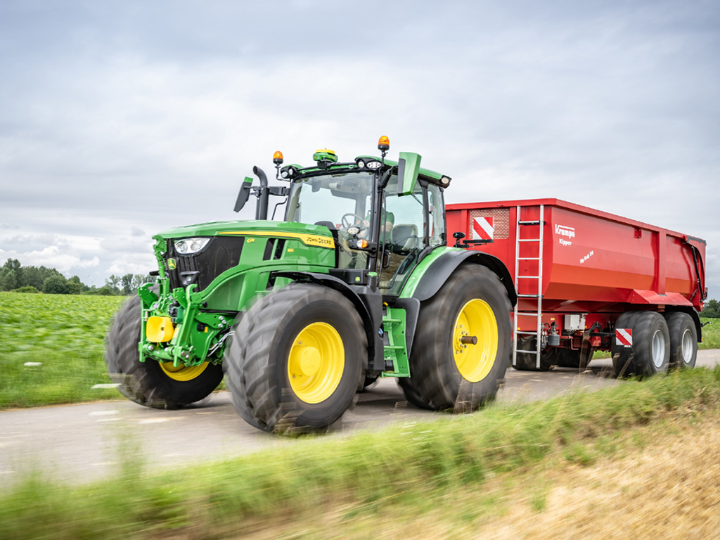 John Deere annuncia l’arrivo dei nuovi trattori 6R: 14 modelli da 110 a ...