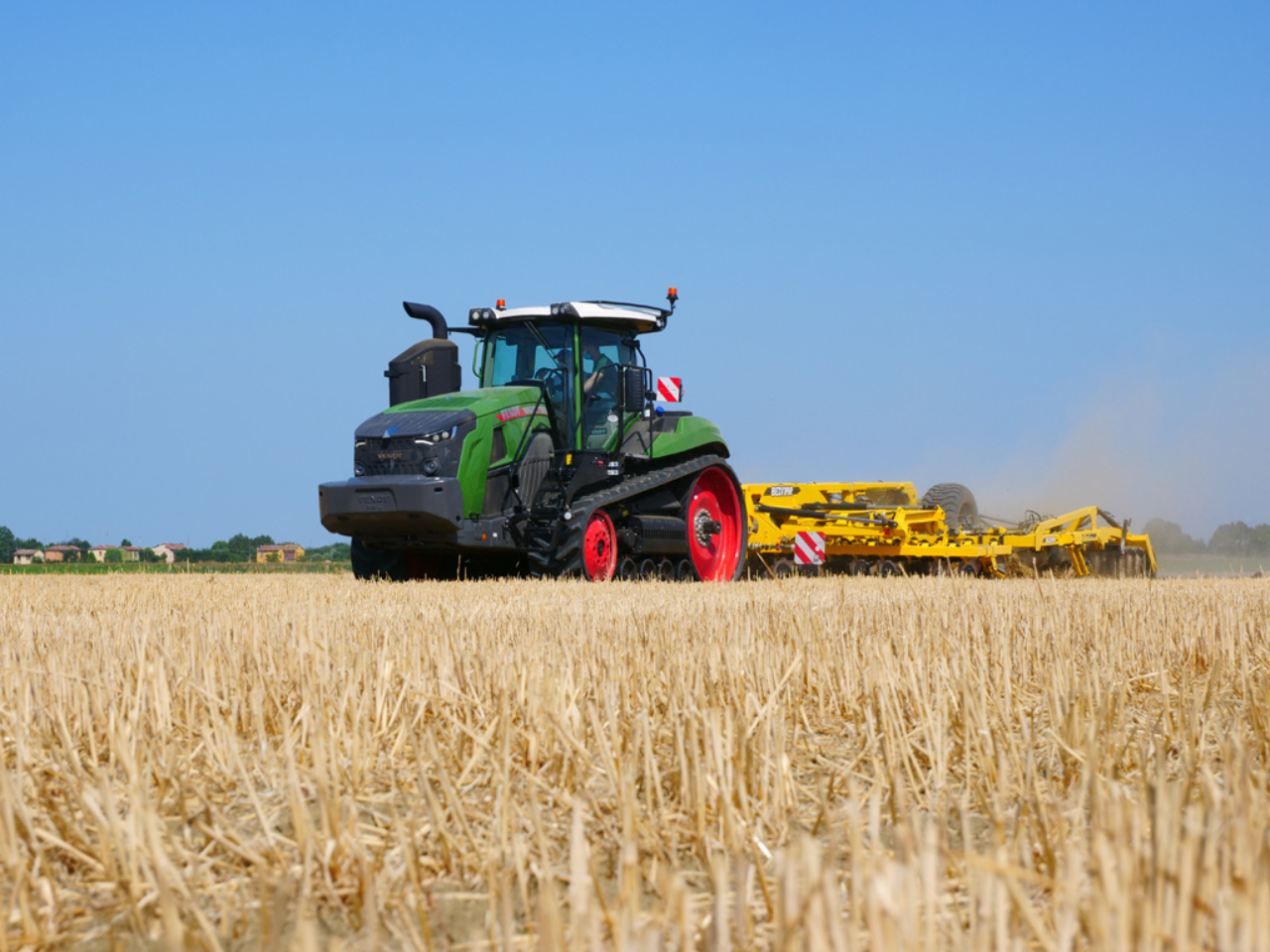 Fendt 1162 Vario MT: l’alta potenza a trazione continua - L'Informatore ...